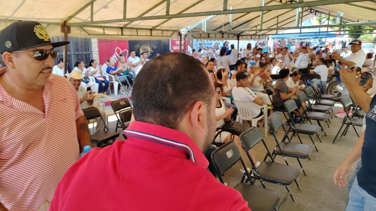 PLANTÓN DE SEGUIDORES DE MAYA TORRES EN EL CME; RATIFICACIÓN DE TRIUNFO