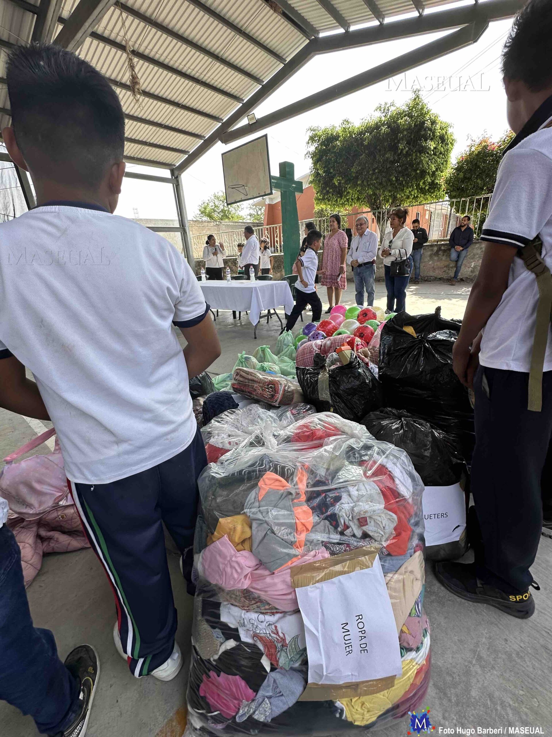 ITZ RESPALDA A UNA PRIMARIA DE COMUNIDAD POBRE